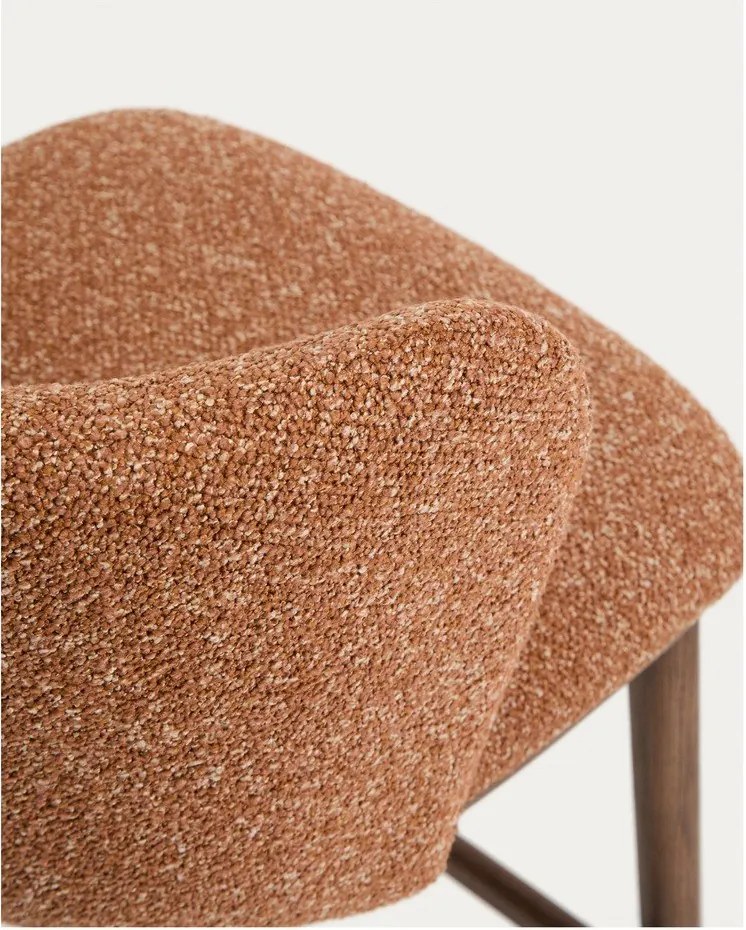 Čalouněná barová židle v terakotové barvě (výška sedáku 75 cm) Ciselia – Kave Home
