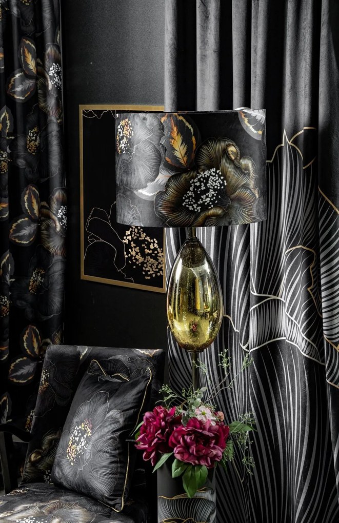 SKLENĚNÁ VÁZA LIMITED COLLECTION PEONIA 15X30 CM ČERNÁ