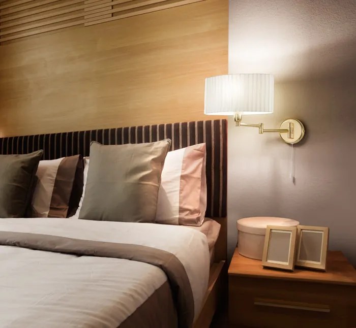 Svítidla KOLARZ Nástěnné svítidlo s ramenem Hilton Sand 1264.61.7