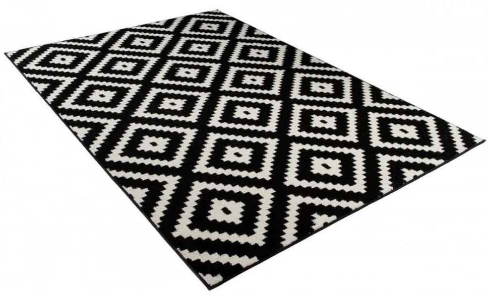 Kusový koberec Remund černý 140X190 140x190cm