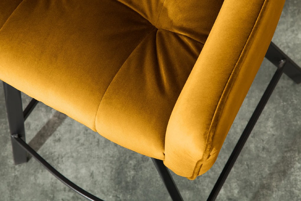 Hořčicově žlutá sametová barová židle Lavio, 100 cm