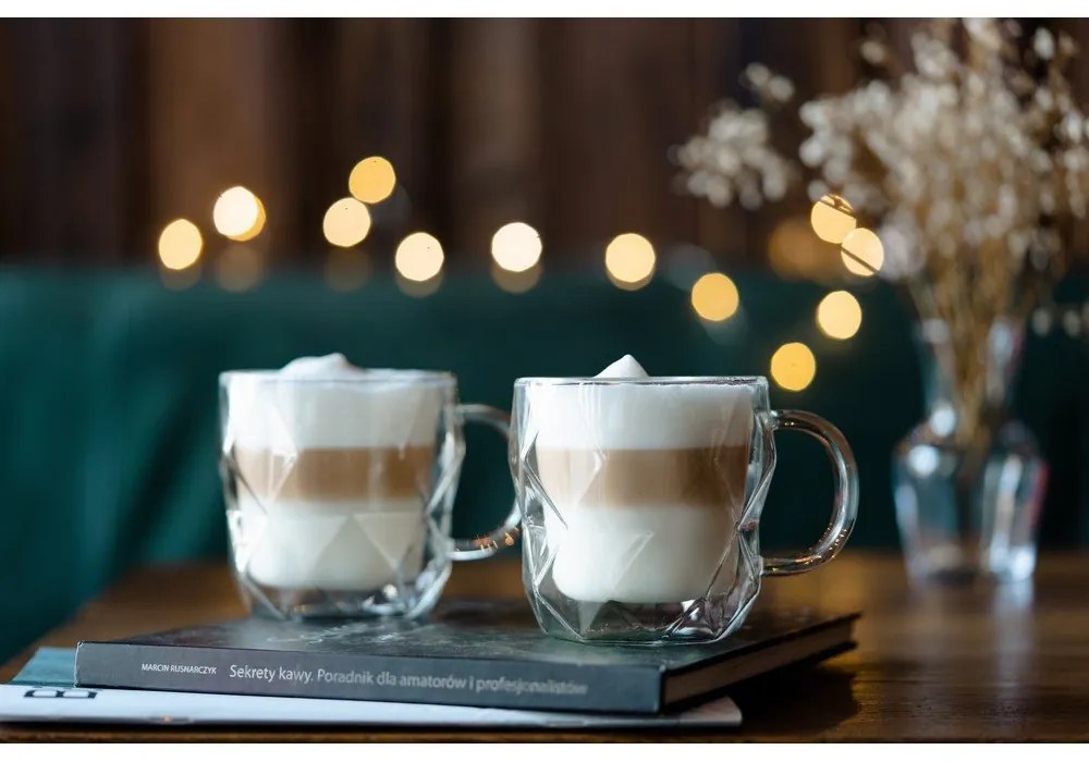 Skleněné hrnky v sadě 2 ks na cappuccino/dvoustěnné 330 ml Geo – Vialli Design