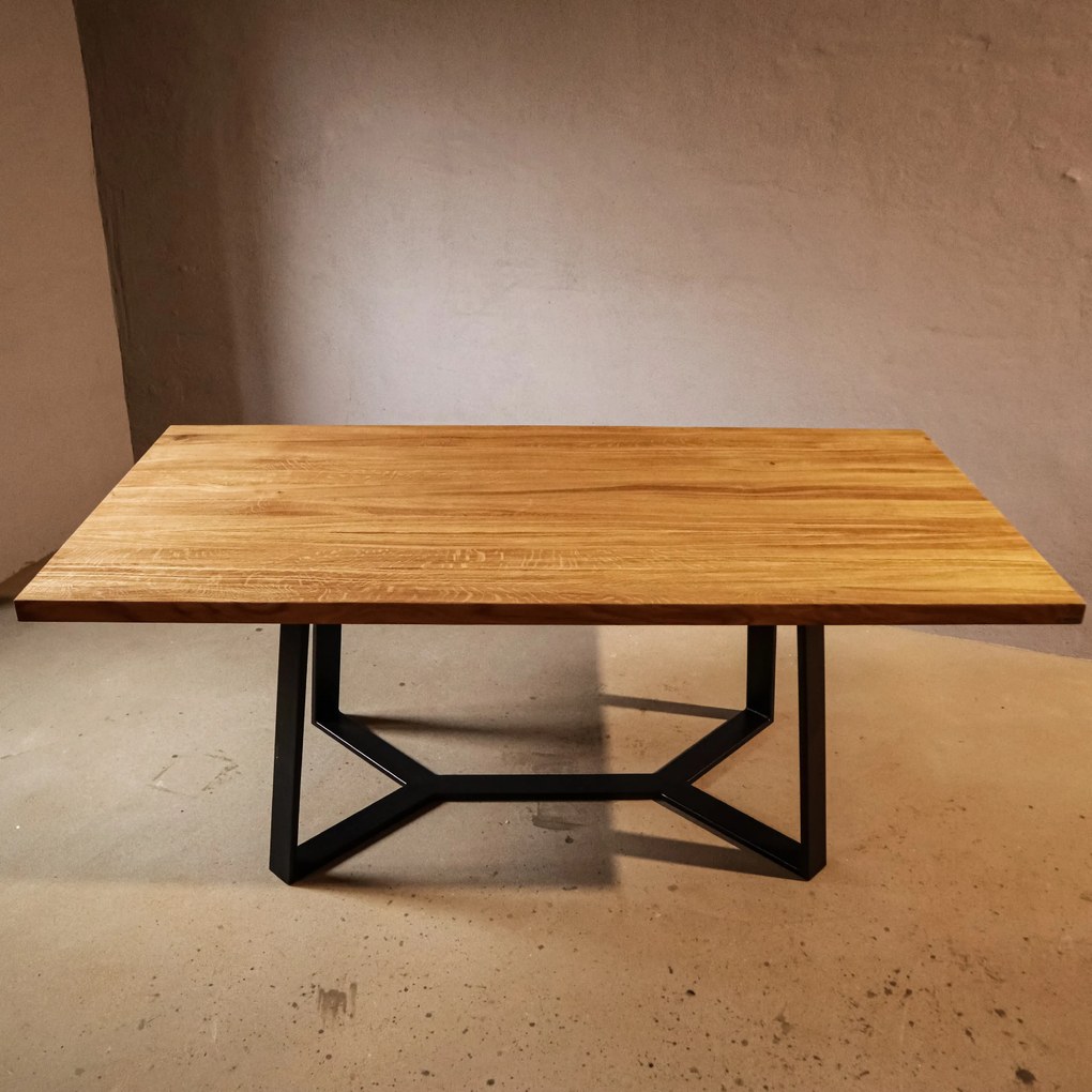 Wudboys Jidelní stůl LYCK Barva kovu: Bílá, Dřevo: Dub, Rozměr: 1500x900, moderní skandinávský styl