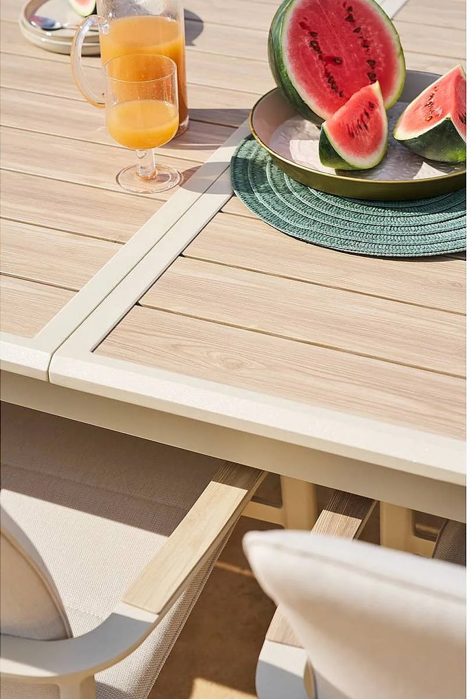 DEOKORK Hliníkový stůl BERGAMO 220/279 cm (ivory)