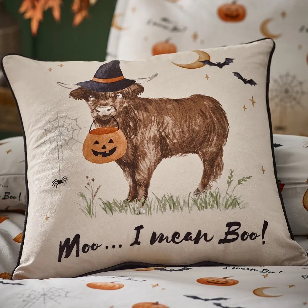 Dekorační polštář s haloweenským motivem 45x45 cm Halloween Highland Cow – Catherine Lansfield