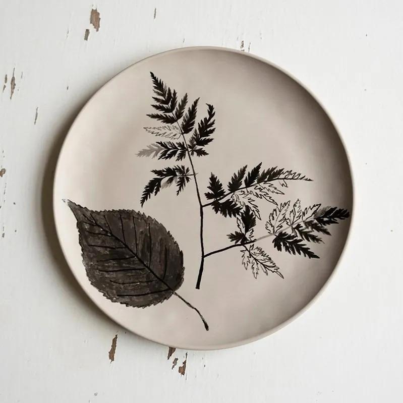 Fine Little Day Porcelánový talíř Saltholmen Beige 22 cm, béžová barva, černá barva, porcelán