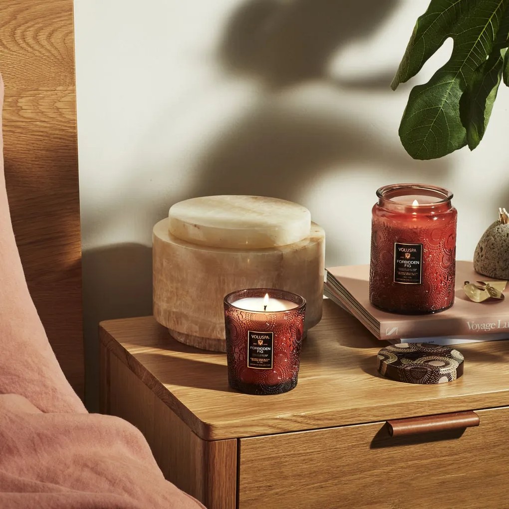 Voluspa svíčka Forbidden Fig, 255 g