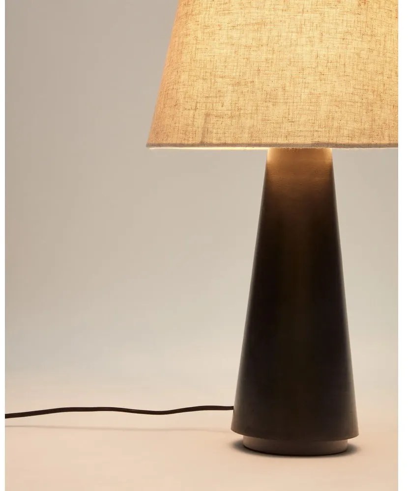 Černo-béžová stolní lampa s textilním stínidlem (výška 60 cm) Torrent – Kave Home