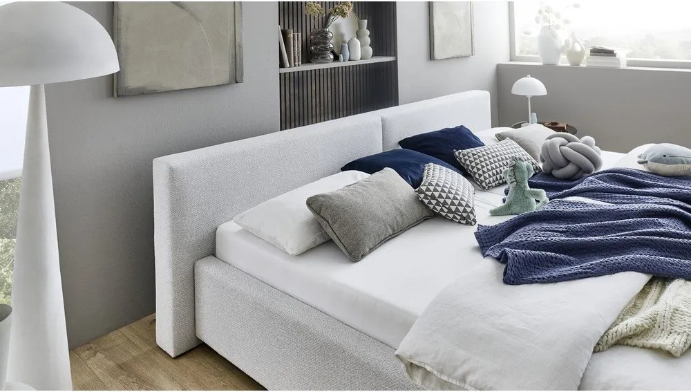 Šedá čalouněná dvoulůžková postel s úložným prostorem s roštem 200x240 cm Cube – Meise Möbel