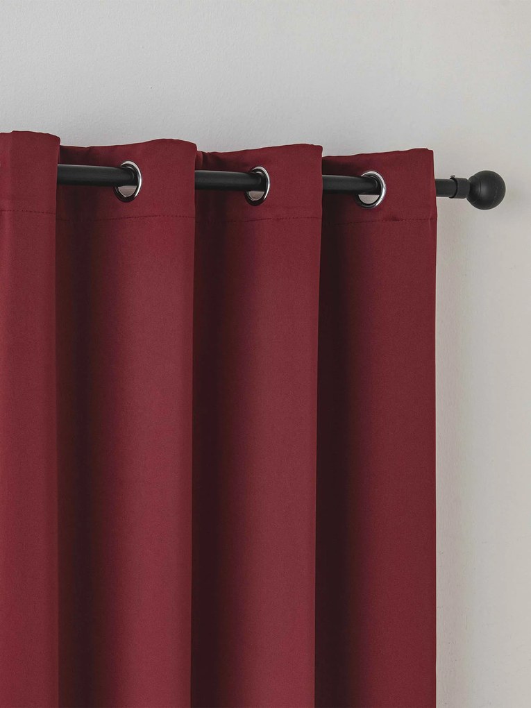 MK Lůžkoviny Blackout závěsy Elias vínová – 140 × 250 cm (2 ks) - kroužky