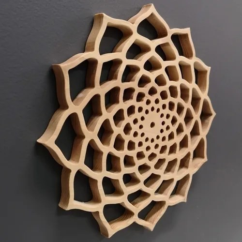 AMADEA Dřevěná mandala na zavěšení, masivní dřevo, průměr 30 cm, tl. 20 mm