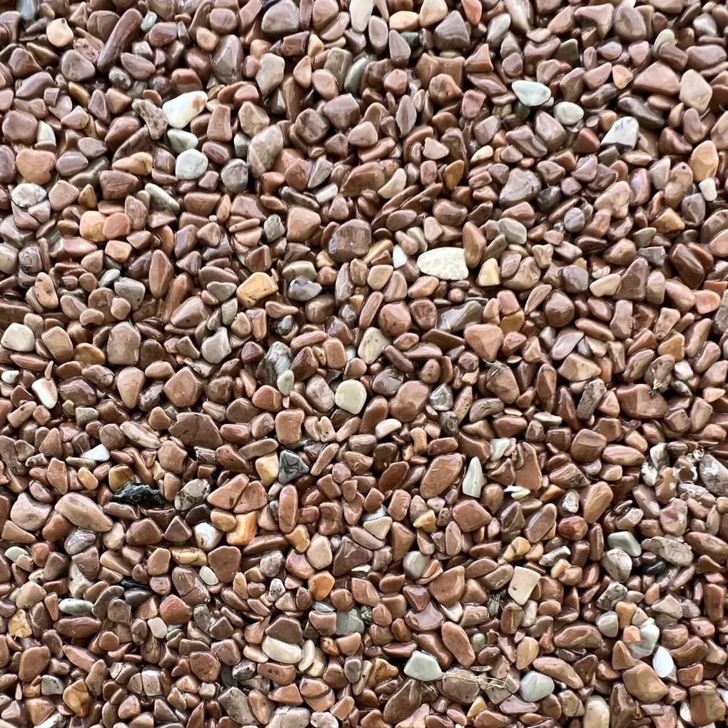 Báča Beton Kamenný koberec na stěnu Marone Frakce: Jemná (0,7 – 1,8 mm), vydatnost setu 3,5 m², Doporučené použití v: exteriéru - polyuretanové pojivo