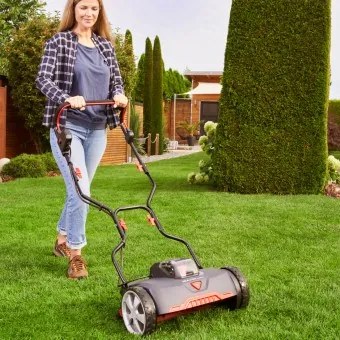 AL-KO 38.4 Li HM Comfort 18V SET - akumulátorová vřetenová sekačka (s akumulátorem a nabíječkou)