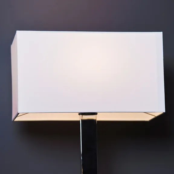 Designová stolní lampa Martens bílé