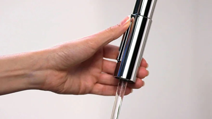 Hansgrohe Focus M41, páková dřezová baterie 240, s vytahovací sprškou, chromová, 31815000