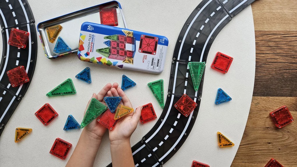 MAGNA-TILES Magnetická stavebnice microMAGS Travel Set 26 dílů