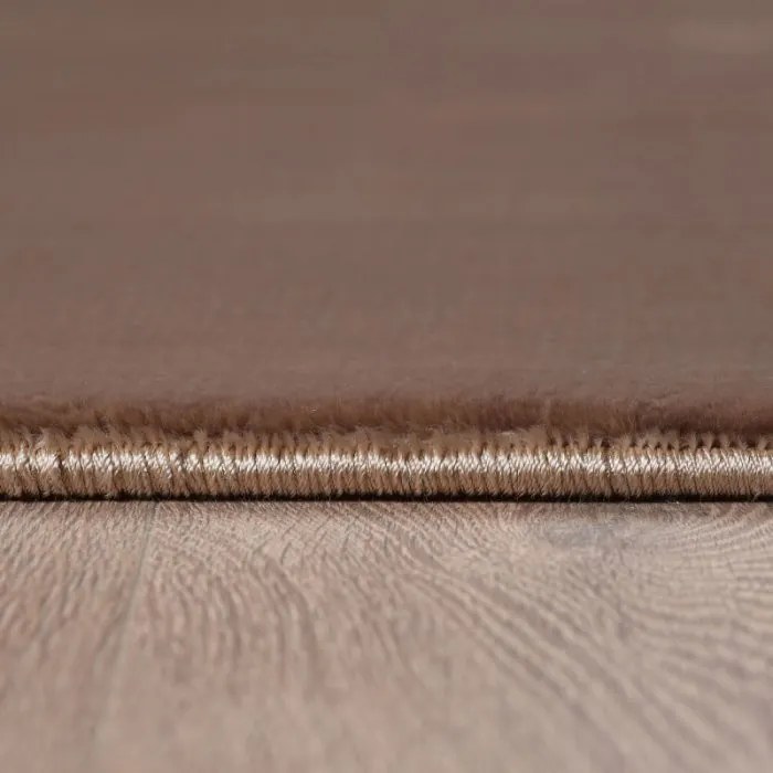 Vopi | Kusový koberec Luxy 5200 beige - 140 x 200 cm