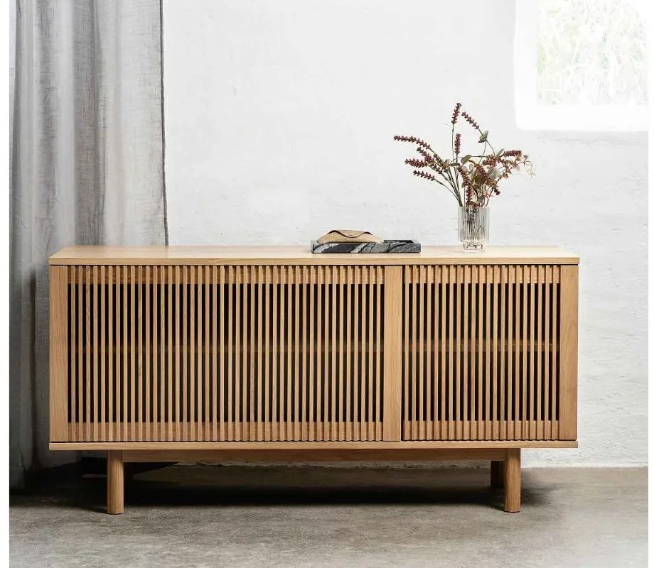Designová komoda Calloway 143 cm přírodní dub