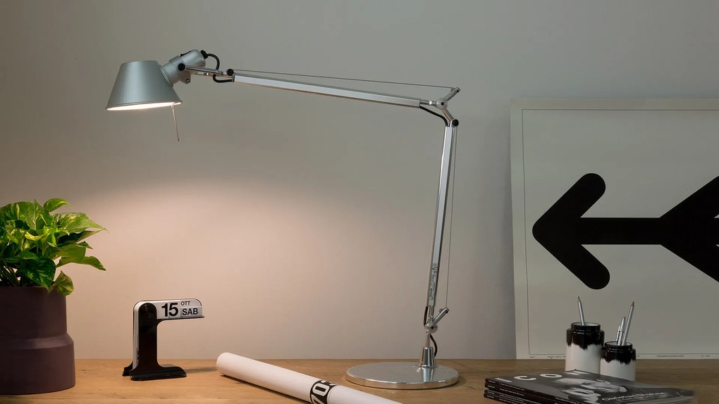 Artemide A015100 + A003900 Tolomeo Midi Tavolo LED, designová stolní lampa, 9W LED 3000K, hliník, 100cm