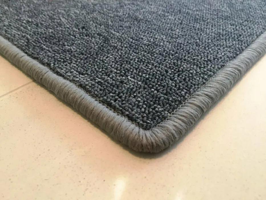 Kusový koberec Astra šedá (Varianta: 1 m2 s obšitím)
