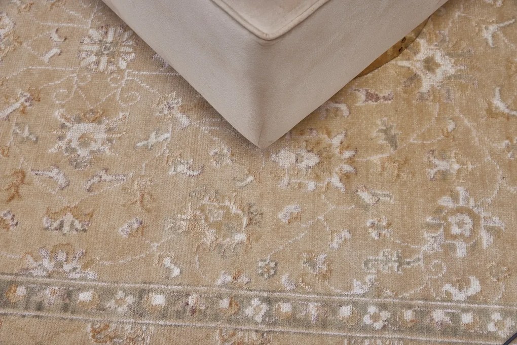 Diamond Carpets koberce Ručně vázaný kusový koberec DCM III DESP HK15 White Mix - 200x290 cm