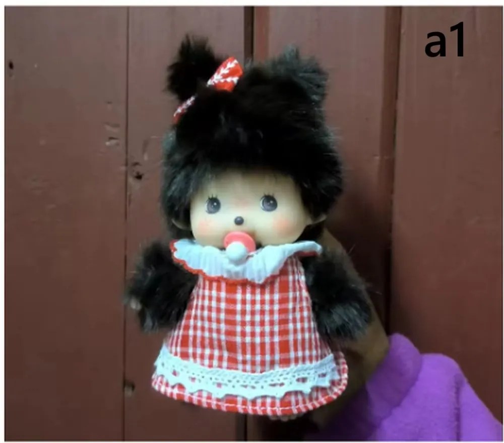 Panenka Monchhichi (mix barev) MONČIČÁK Varianta: a1 červená