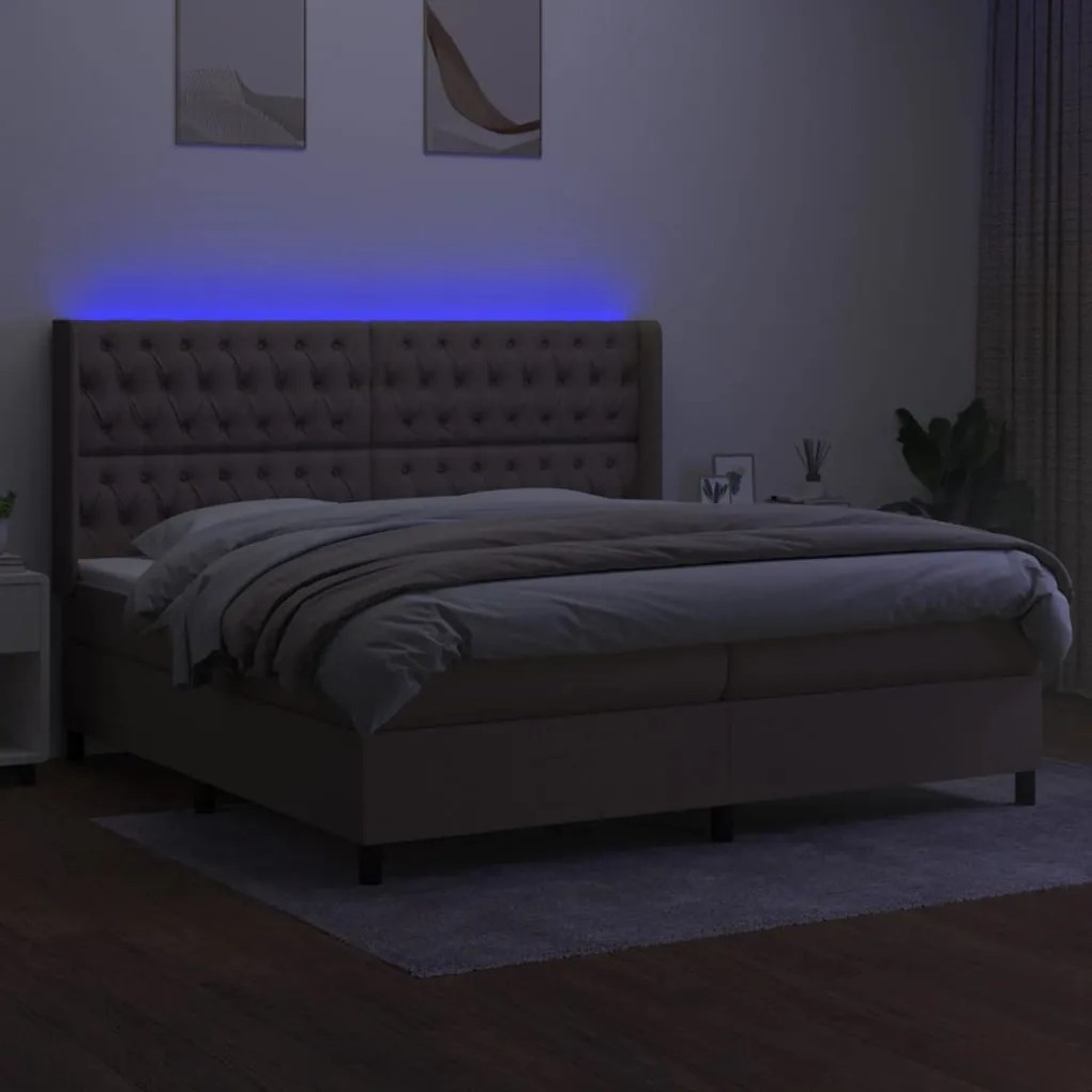 Box spring postel s matrací a LED taupe 200x200 cm textil 3138585
