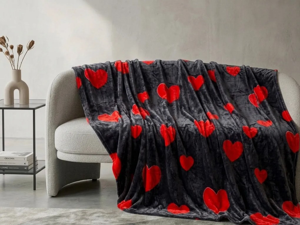 Mikroplyšová deka RED HEARTS, černá Rozměr: 200 x 220 cm