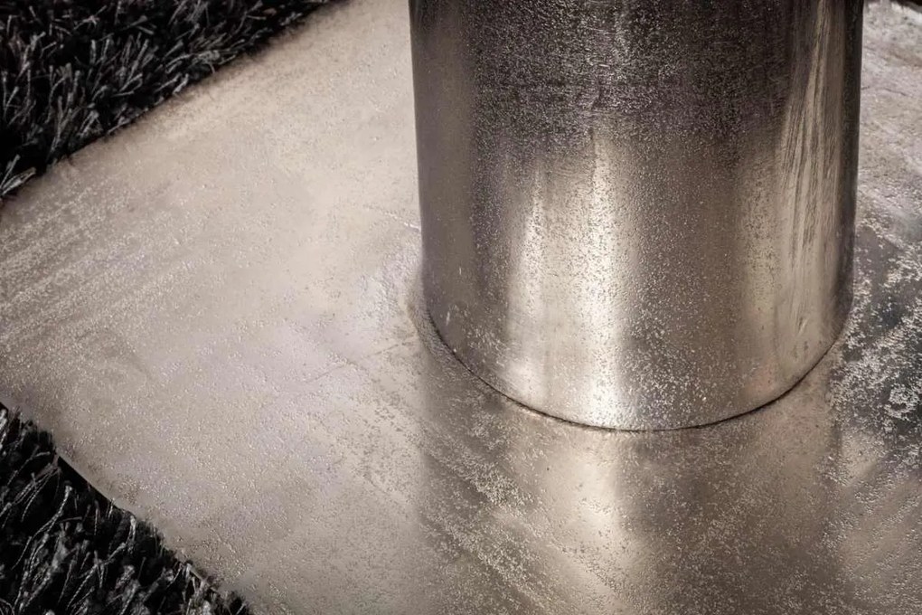 Designový jídelní stůl Propeller 94 cm stříbrný