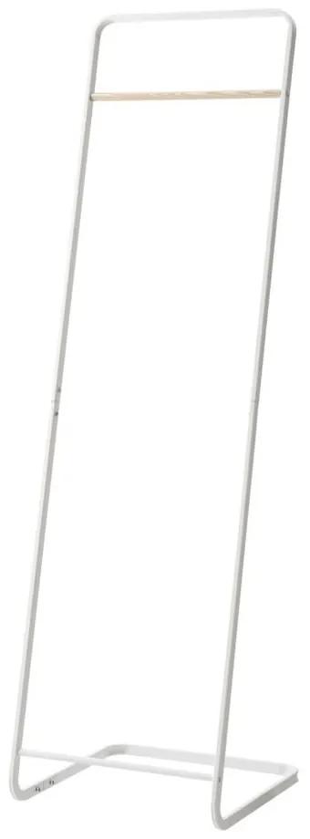 Bílý stojací věšák YAMAZAKI, výška 140 cm | BIANO