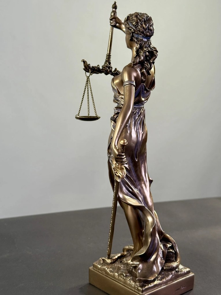 Soška Spravedlnosti – detailní dekorace 19 nebo 29 cm