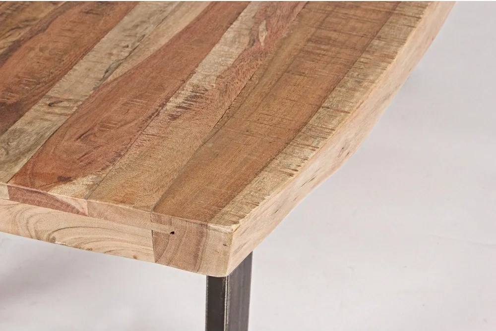 Černý/v přírodní barvě konferenční stolek s deskou z akácie 70x120 cm Elmer – Bizzotto