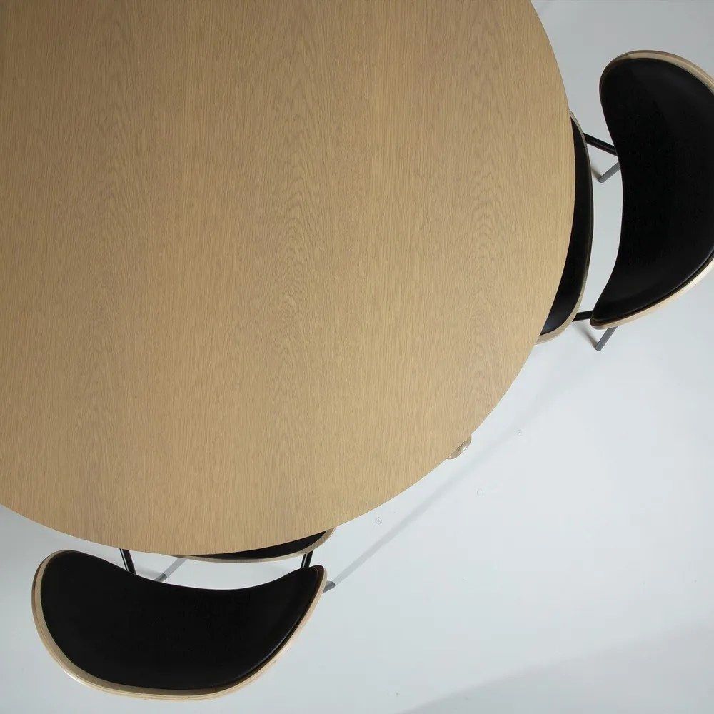 Kulatý jídelní stůl v dekoru dubu ø 122 cm Paragon – DAN-FORM Denmark