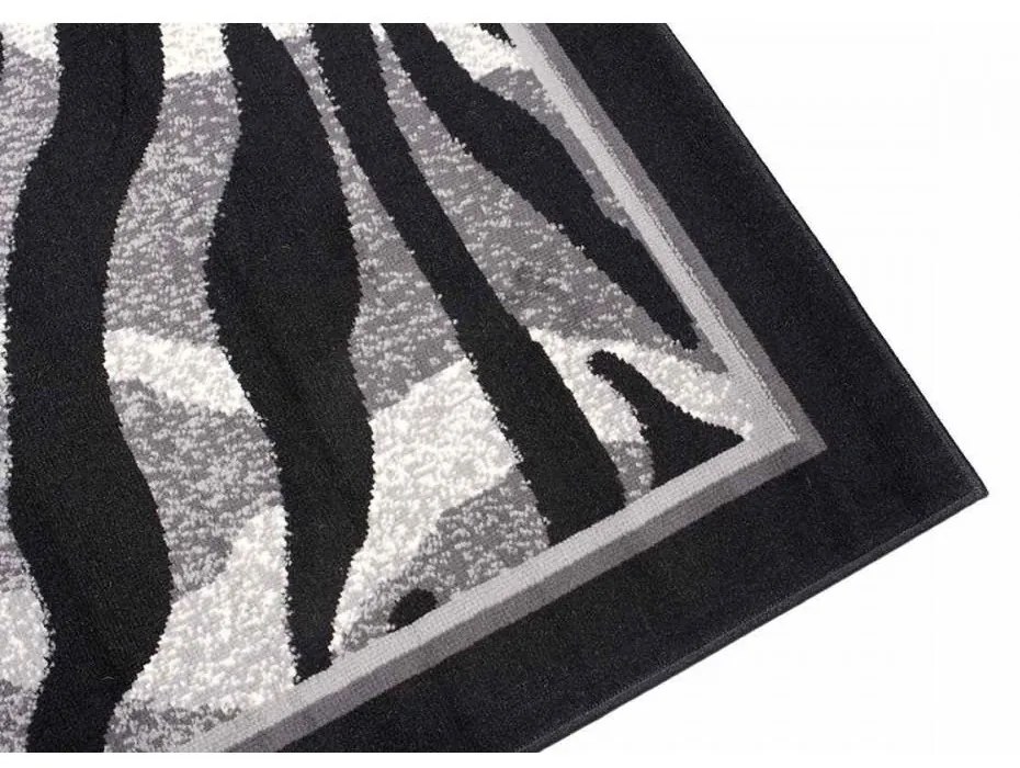 Kusový koberec PP Trio černý 160x220cm