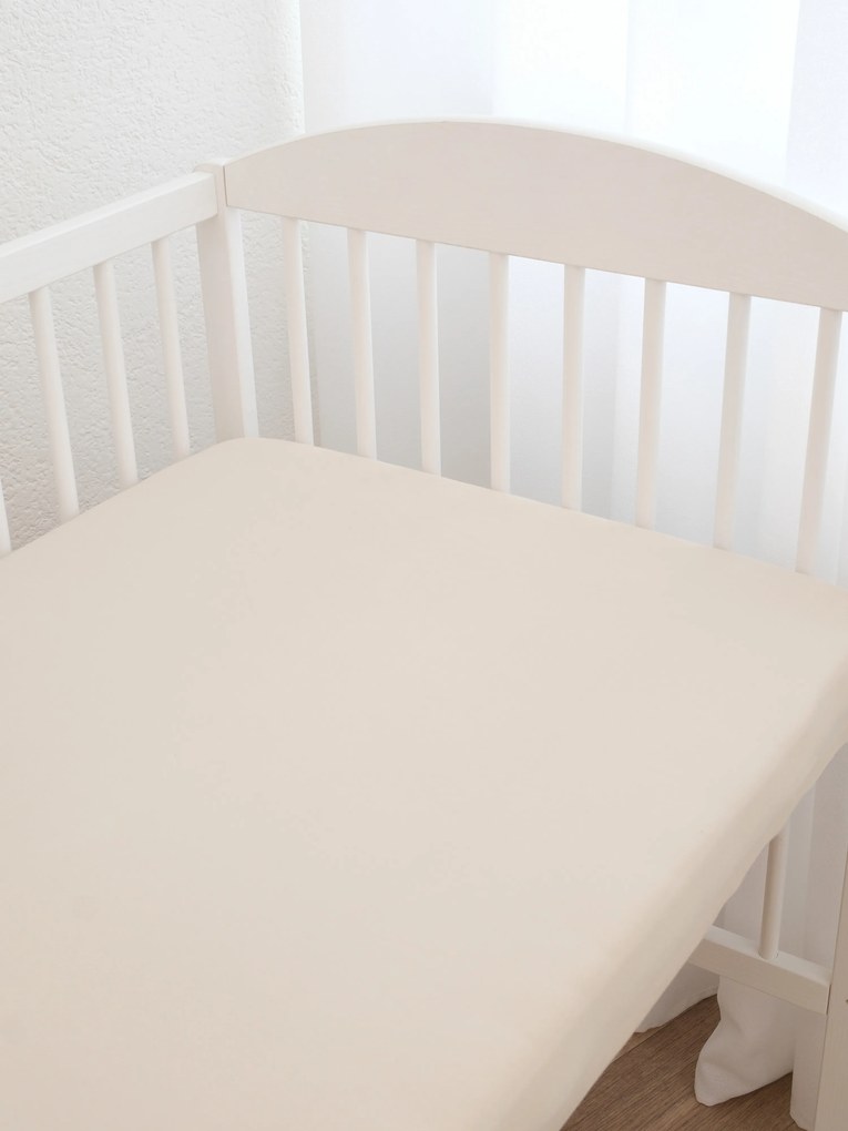 MK Lůžkoviny Jersey prostěradlo do postýlky s elastanem 70 × 140 cm – přírodní