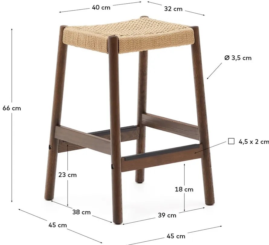 Hnědé/v přírodní barvě barové stoličky v sadě 2 ks z dubového dřeva (výška sedáku 66 cm) Yalia – Kave Home