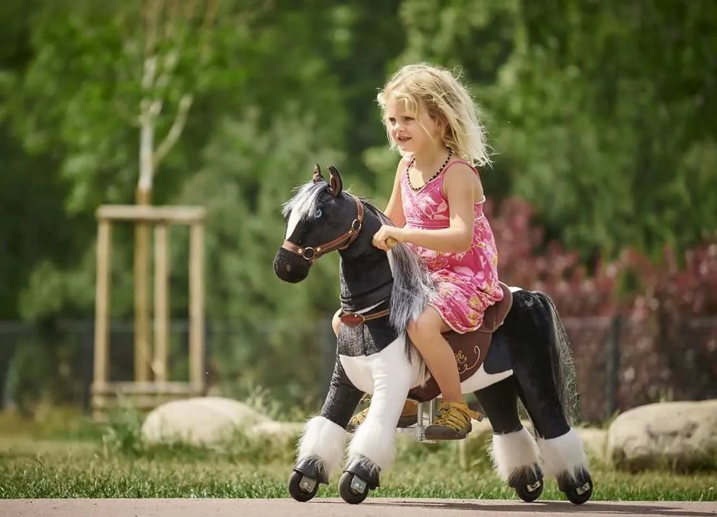 Ponnie Jezdící kůň Domino S  , 3-6 let max. váha jezdce 30 kg