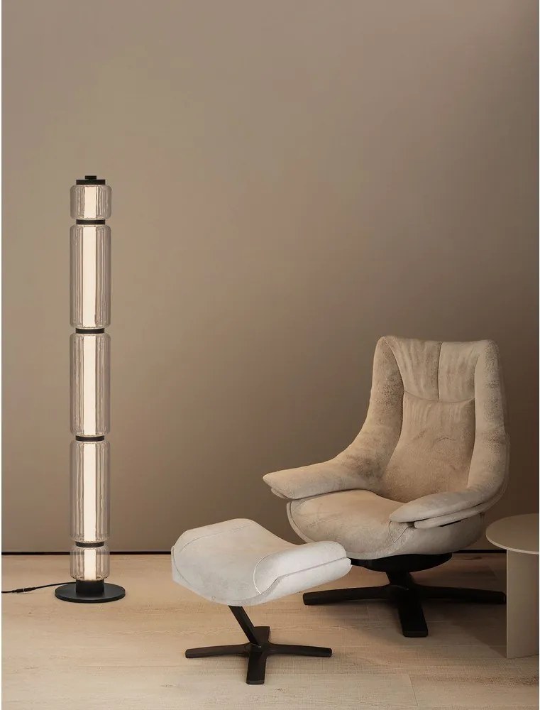 Matně černá skleněná LED stojací lampa (výška 123 cm) Liesa – Nova Luce