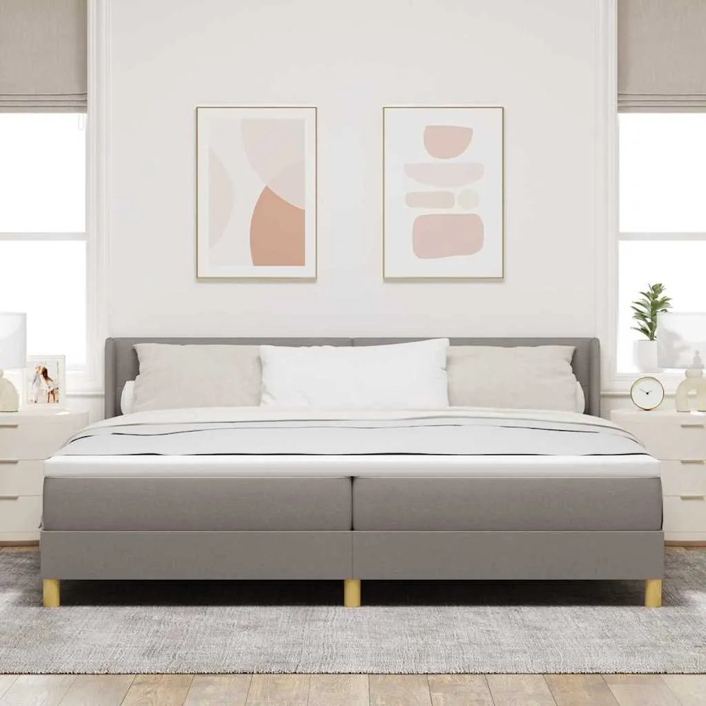 Postel s boxspringem s polštářem Taupe 200 x 200 cm textil 3341318