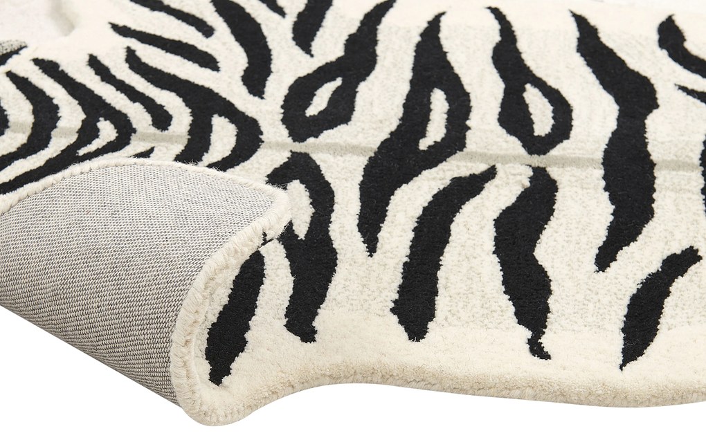 Vlněný dětský koberec ve tvaru tygra 100 x 160 cm bílý/černý SHERE Beliani