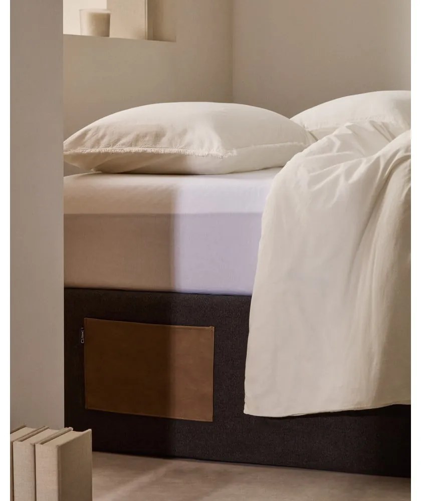 Černá čalouněná dvoulůžková postel s úložným prostorem 180x200 cm Matters – Kave Home