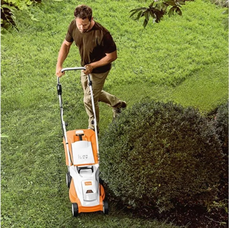 Aku sekačka STIHL RMA 235.1