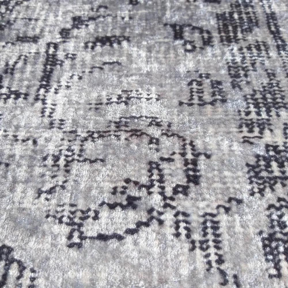 Koberec s orientálním vzorem v šedé barvě Šířka: 60 cm | Délka: 100 cm
