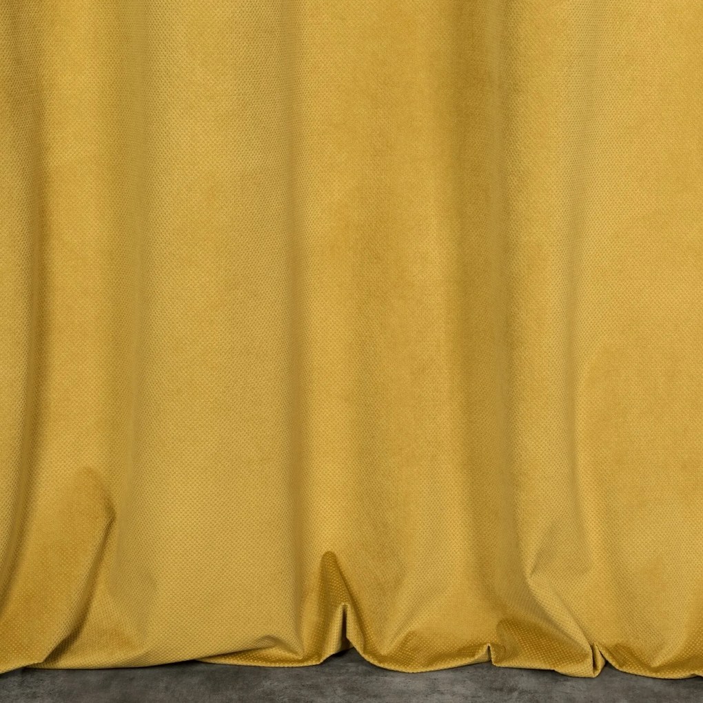 ZATEMŇOVACÍ ZÁVĚS NA KROUŽCÍCH MILO 140X250 CM ZLATÁ
