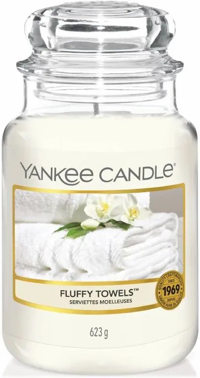 Yankee Candle – Classic vonná svíčka Fluffy Towels (Nadýchané osušky), 623 g