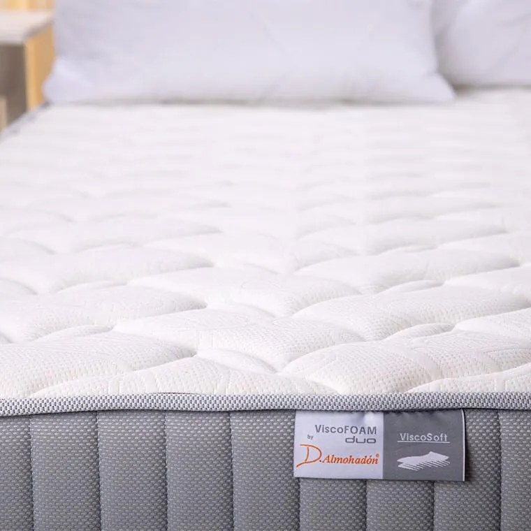 Oboustranná matrace VISCOFOAM DUO 20 cm + prošívané peřiny s Aloe Vera ZDARMA