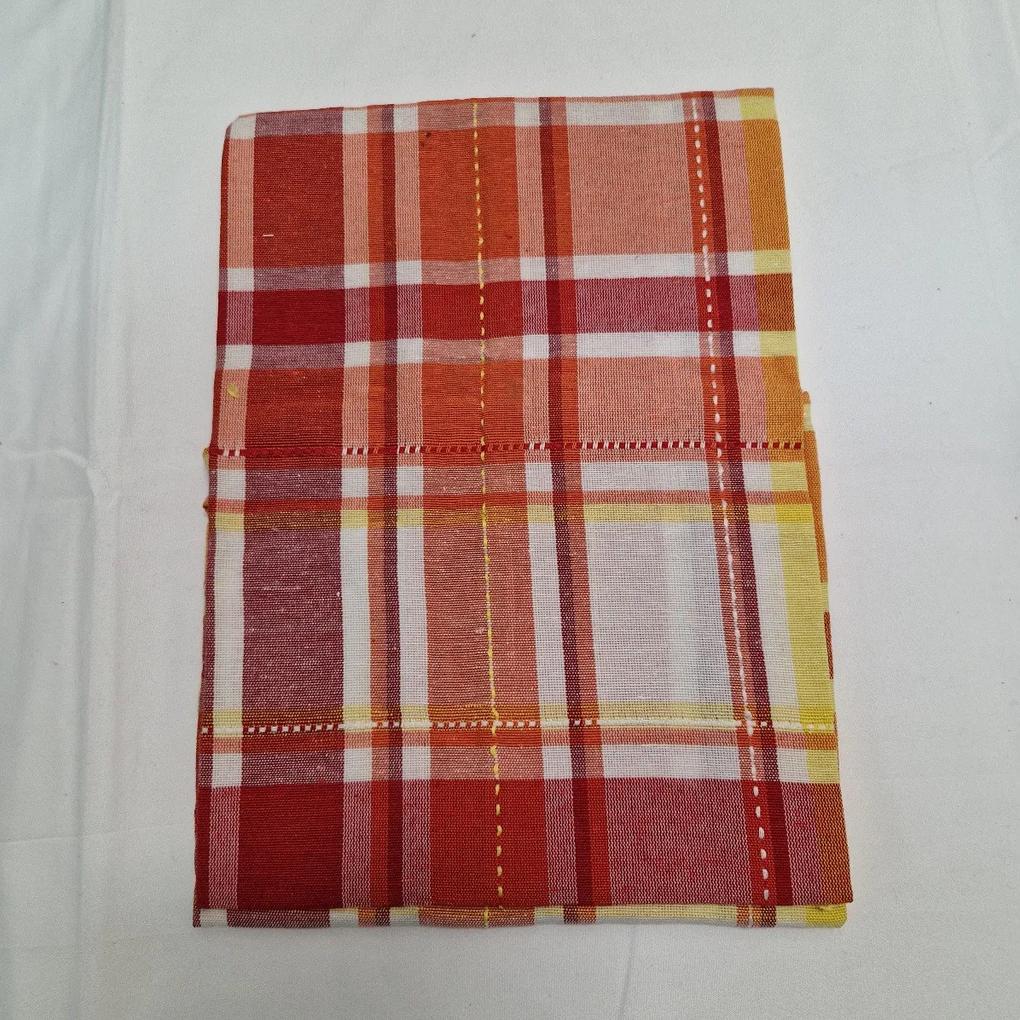 Textilní ubrus 120x140cm, červený - károvaný
