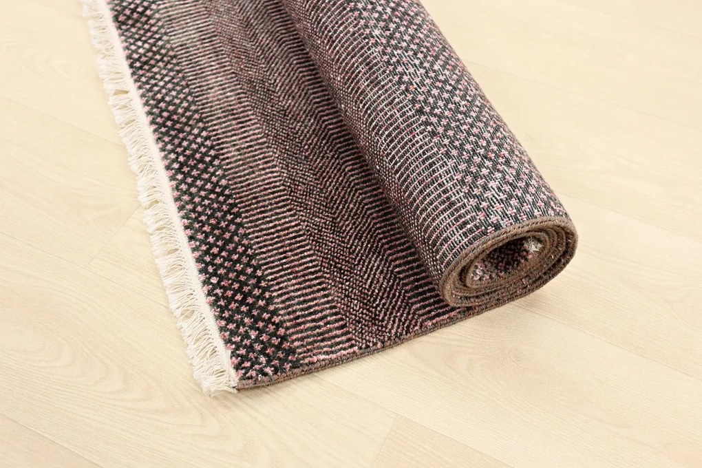 Diamond Carpets India, Ručně vázaný kusový koberec Diamond DC-MCN Black/rust, 120x170, červená, chodba / předsíň