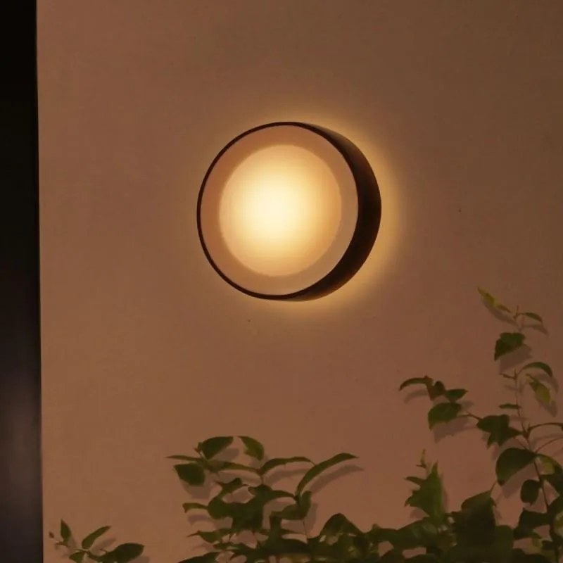 PH 17465/30/P7 HUE Daylo SVÍTIDLO VENKOVNÍ LED 15W 1200lm 2000-6500K IP44, 16 mil. barev černá - PHILIPS HUE (915005843201)