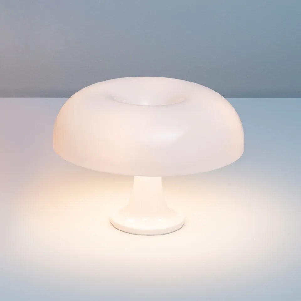 Artemide 0039060A Nessino, bílá designová stolní lampa, 4x20W E14, výška 22cm